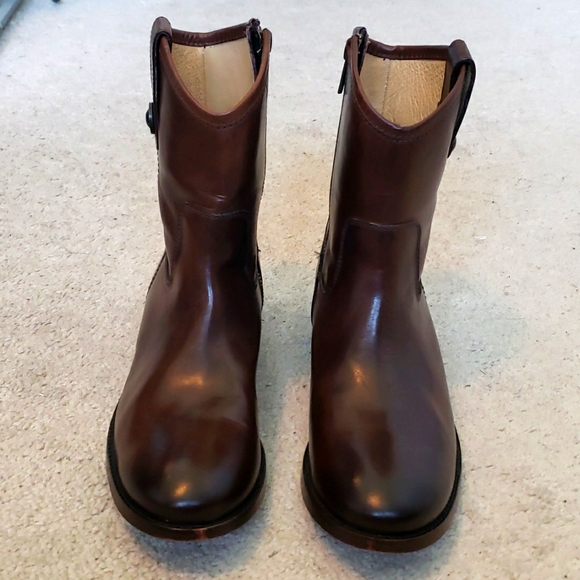 Frye | Shoes | Womens Authentic Frye Short Boots | Poshmark